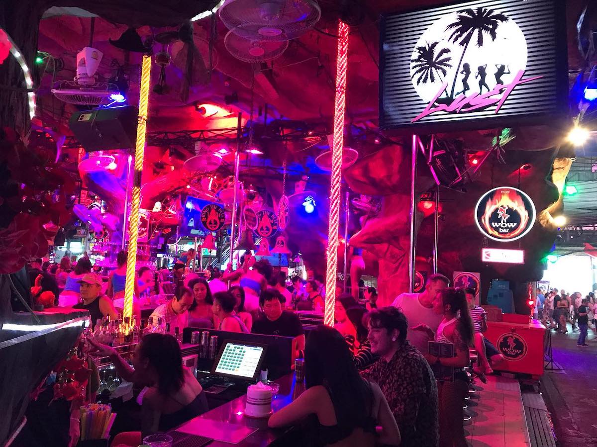 Patong Bars For Couples