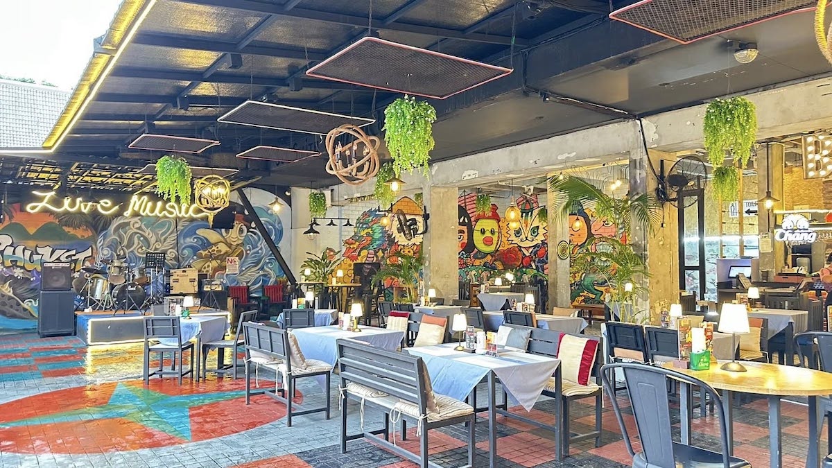 Palm Square Phuket – Live Music, Brunch & Dinner Hotspot